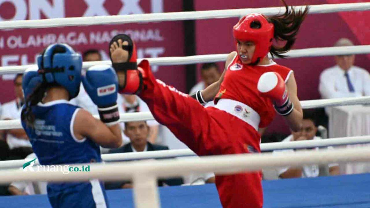 Viona Amalia Raih Emas Pertama untuk Kickboxing Jawa Timur di PON XXI 2024